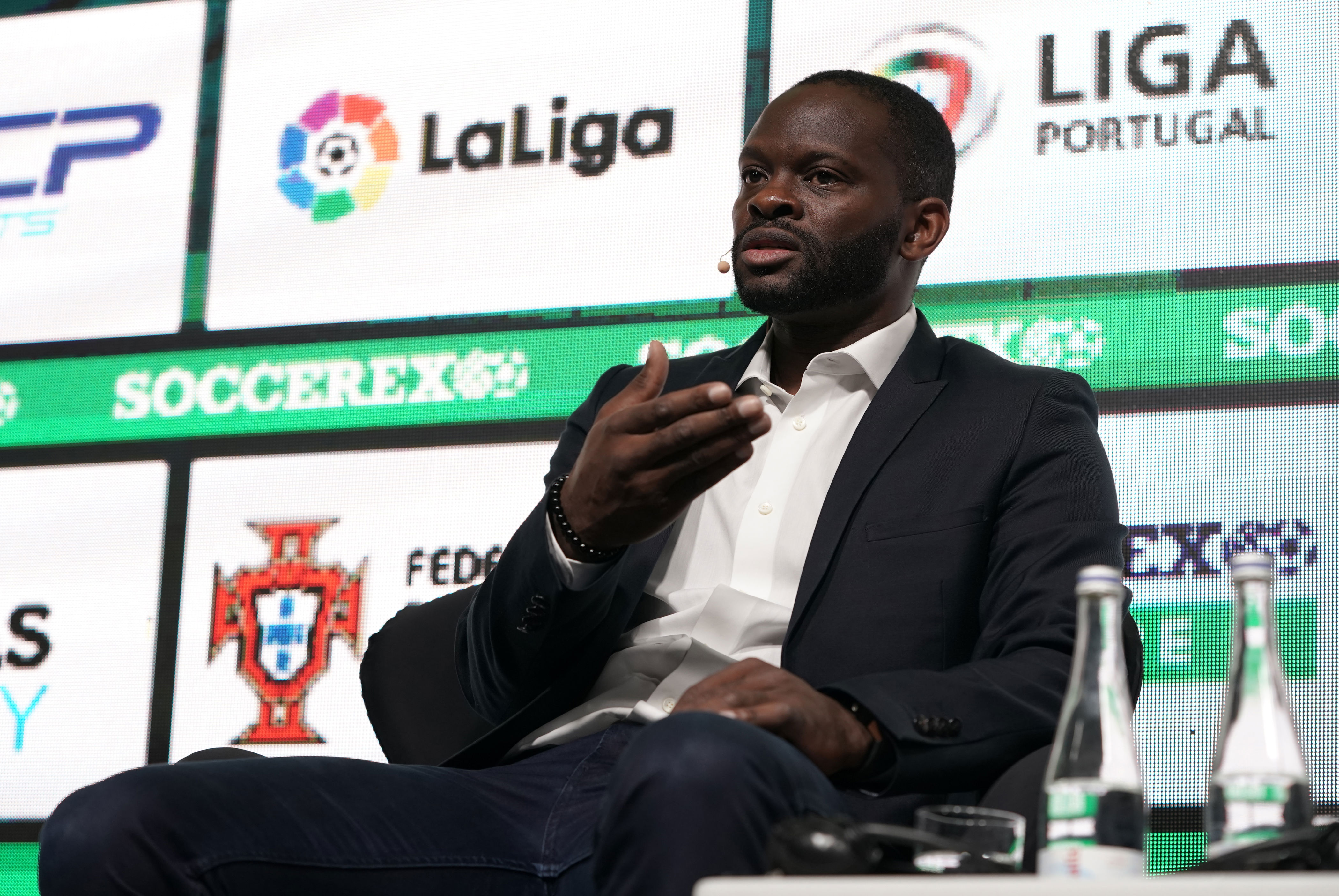 Louis Saha urges Sunderland to 'improve every position' & picks out ...