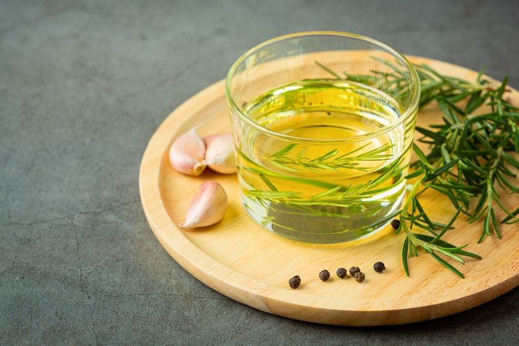 7 Manfaat Masker Rambut Rosemary Buatan Sendiri untuk Rambut Lebih Kuat ...