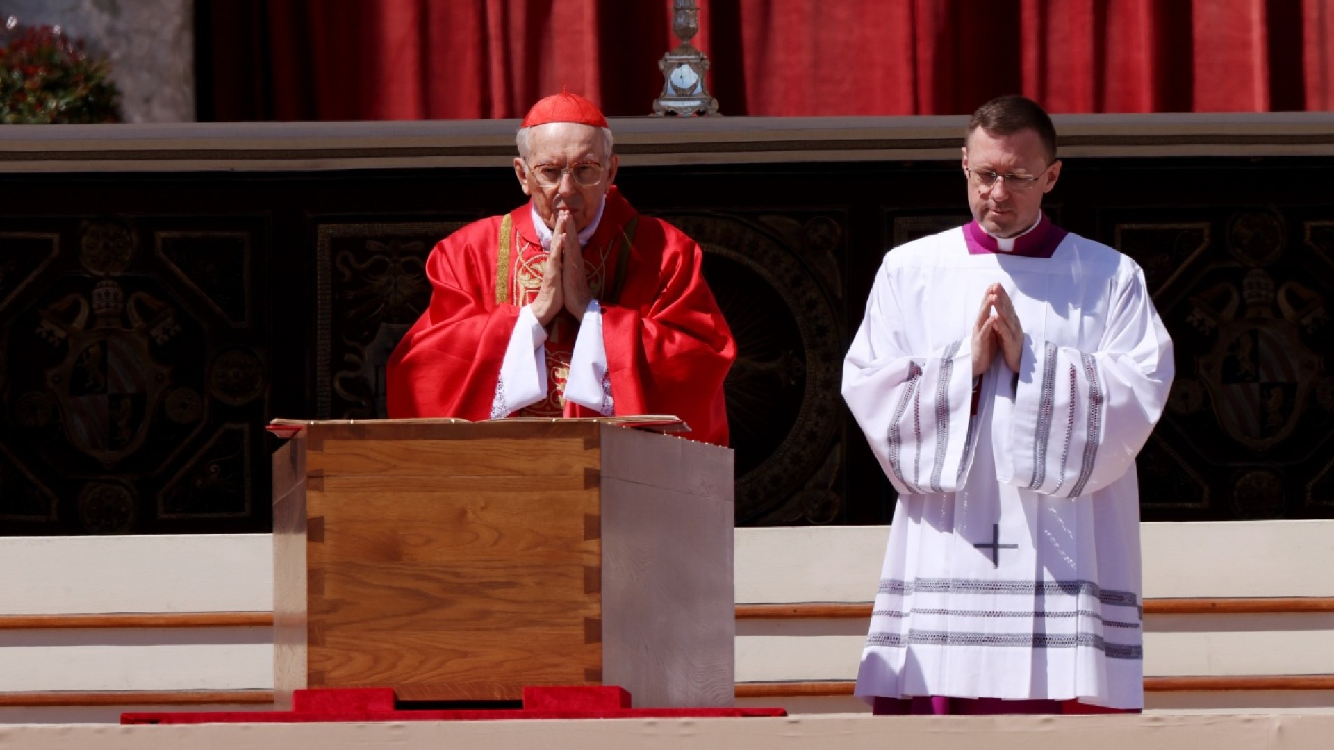 Cardinal Re echoes Pope Francis’ calls to ‘build bridges, not walls’