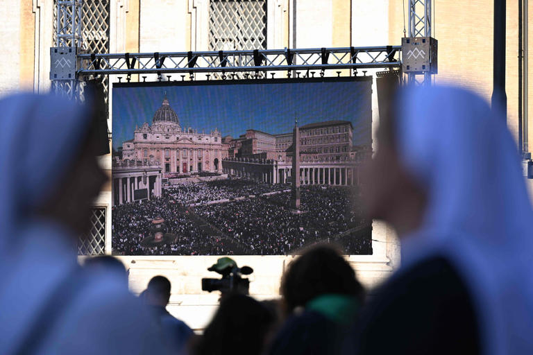 Funérailles de François : le pape inhumé à Sainte-Marie-Majeure ...