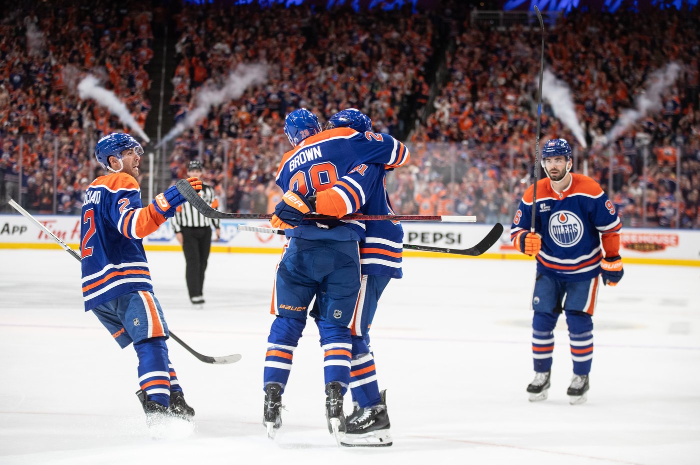 Le 3e match va aux Oilers, qui défont les Kings 7-4