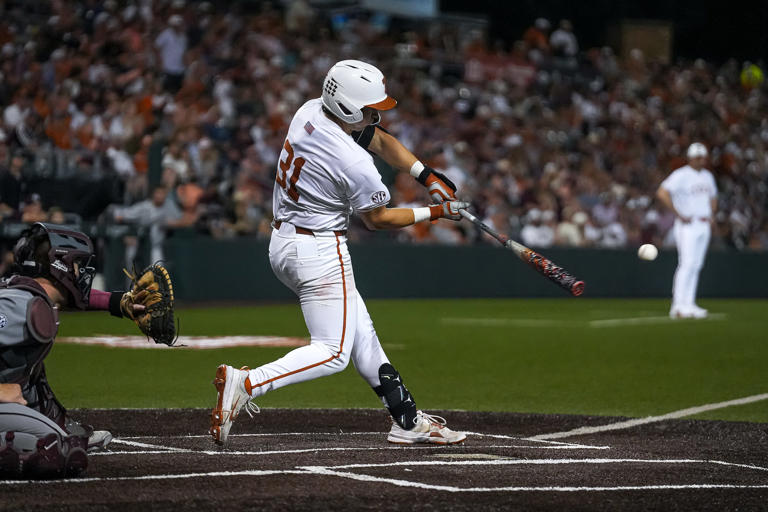 WATCH: Texas baseball unleashes six-run 1st inning with Casey Borba ...