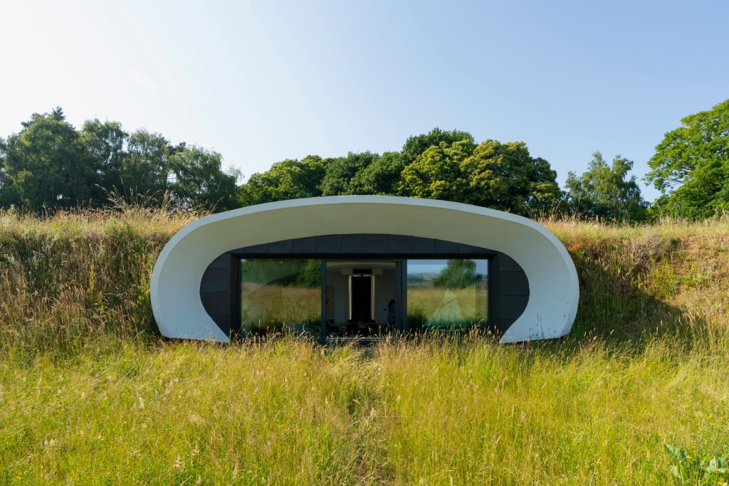 The super-rich are building subterranean homes — and they’re fit for ...