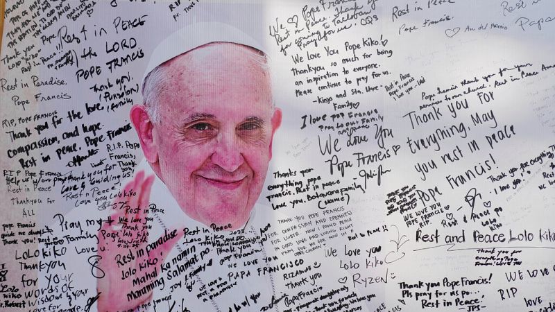 'The People's Pope': Five humble moments of Pope Francis' papacy