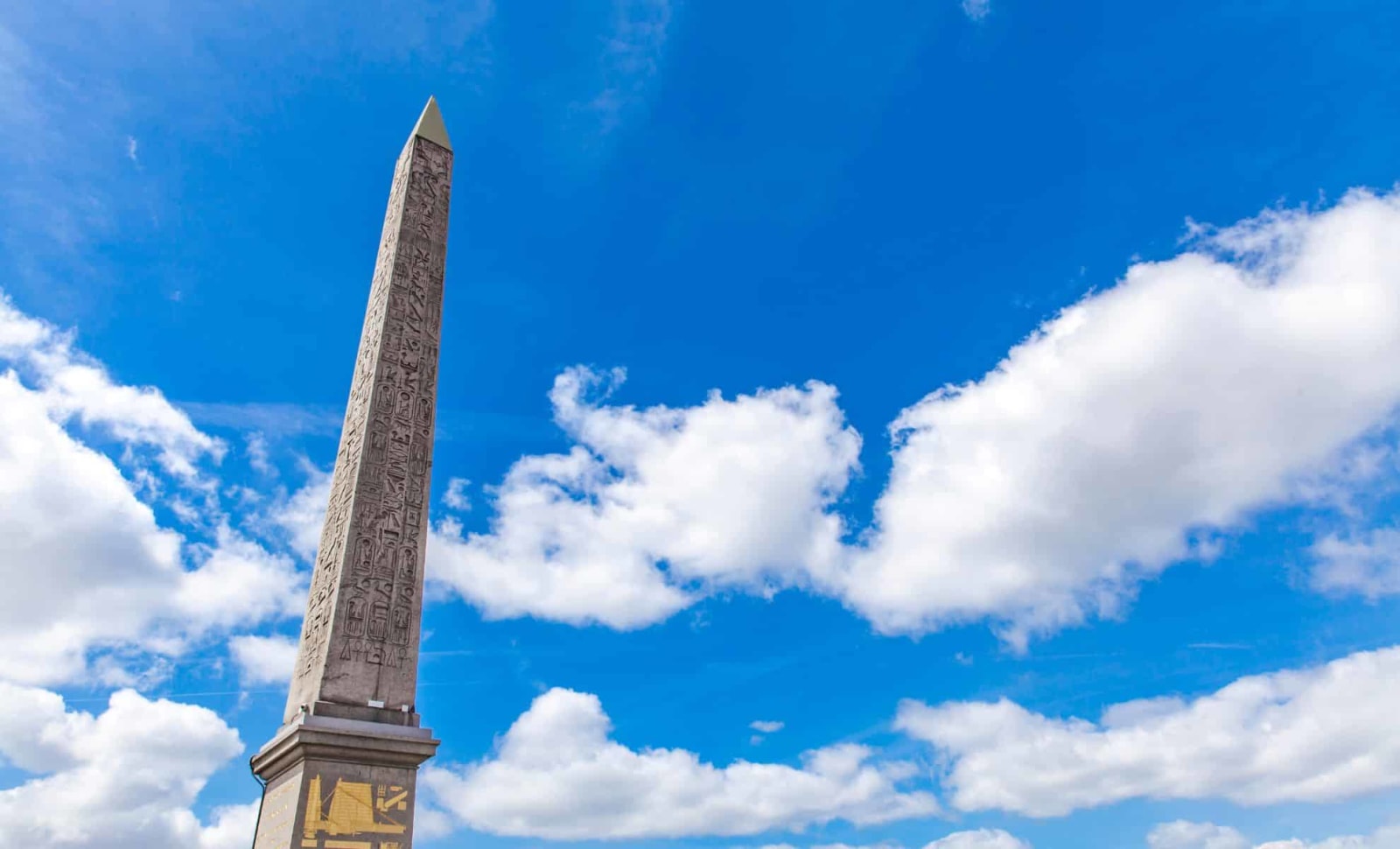 Paris’ Iconic Luxor Obelisk Has Been Hiding Messages for 3,300 Years