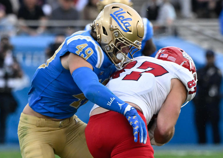Carson Schwesinger is eager to learn with Cleveland Browns