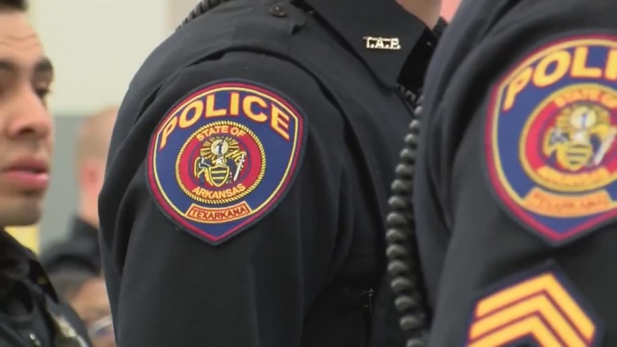 Texarkana police investigate shooting, search for suspect