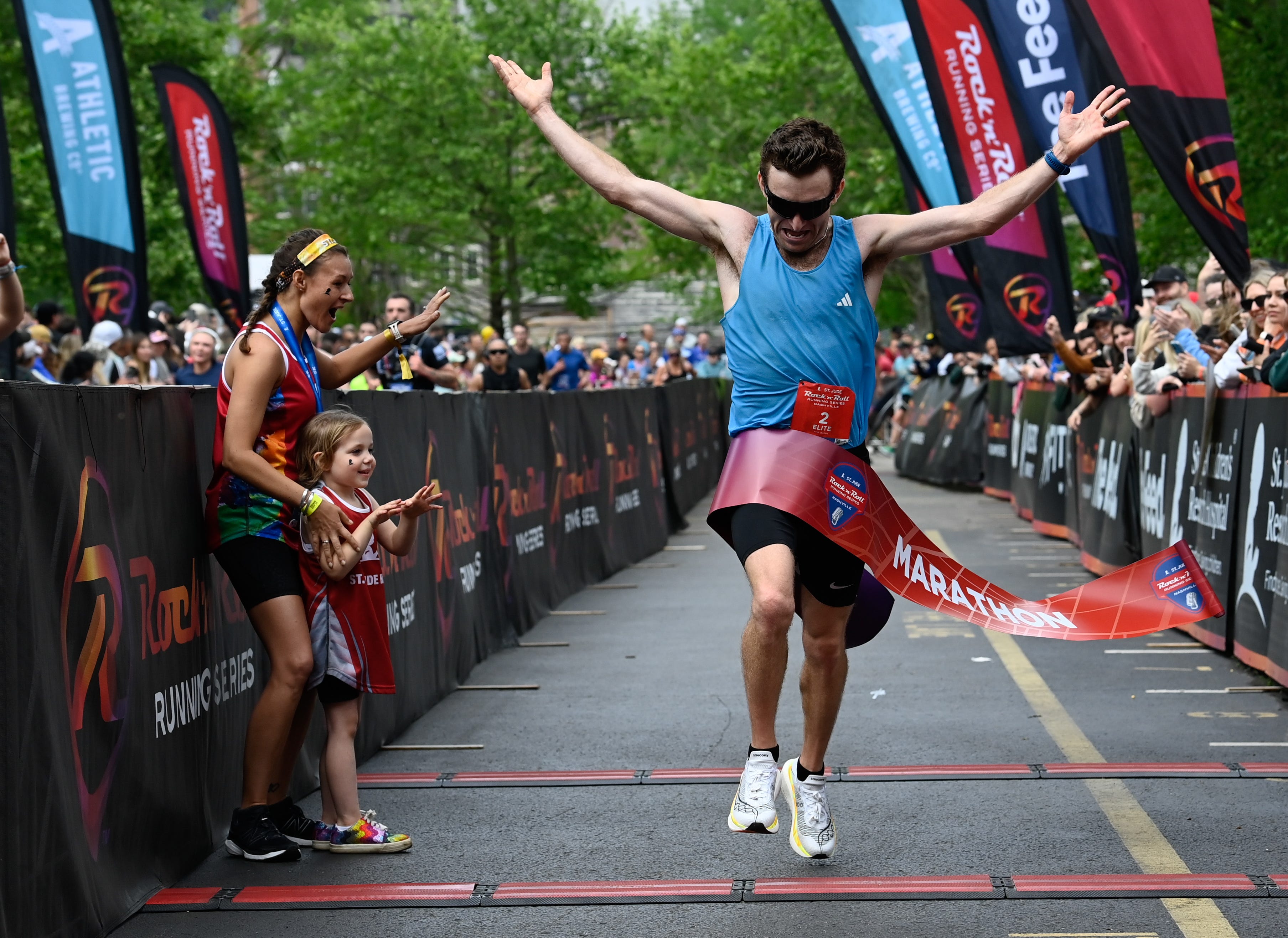 David Gregory wins 2025 St. Jude Rock 'n' Roll Nashville Marathon in ...