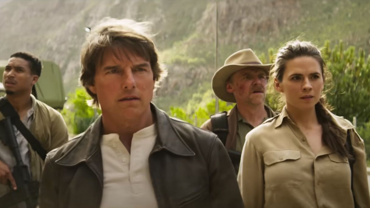 Tom Cruise Gets His Iconic Running Style from His Outsiders Costar ...