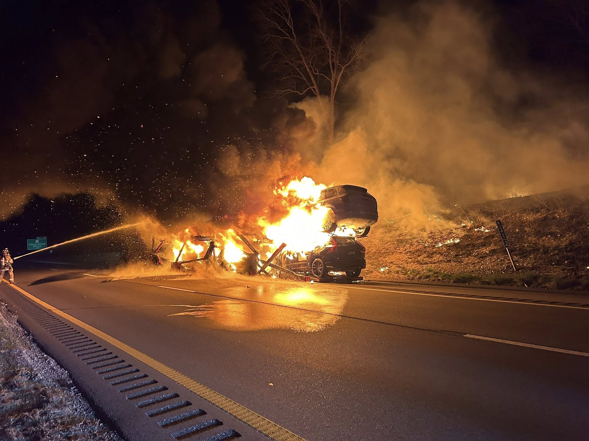 Vehicle on car carrier on I-395 in Plainfield catches on fire, spreads ...