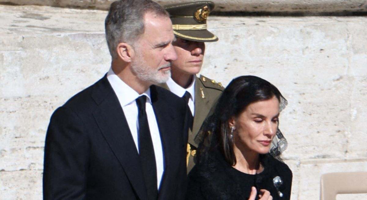 El motivo por el que Felipe VI y Letizia han abandonado Roma antes que ...