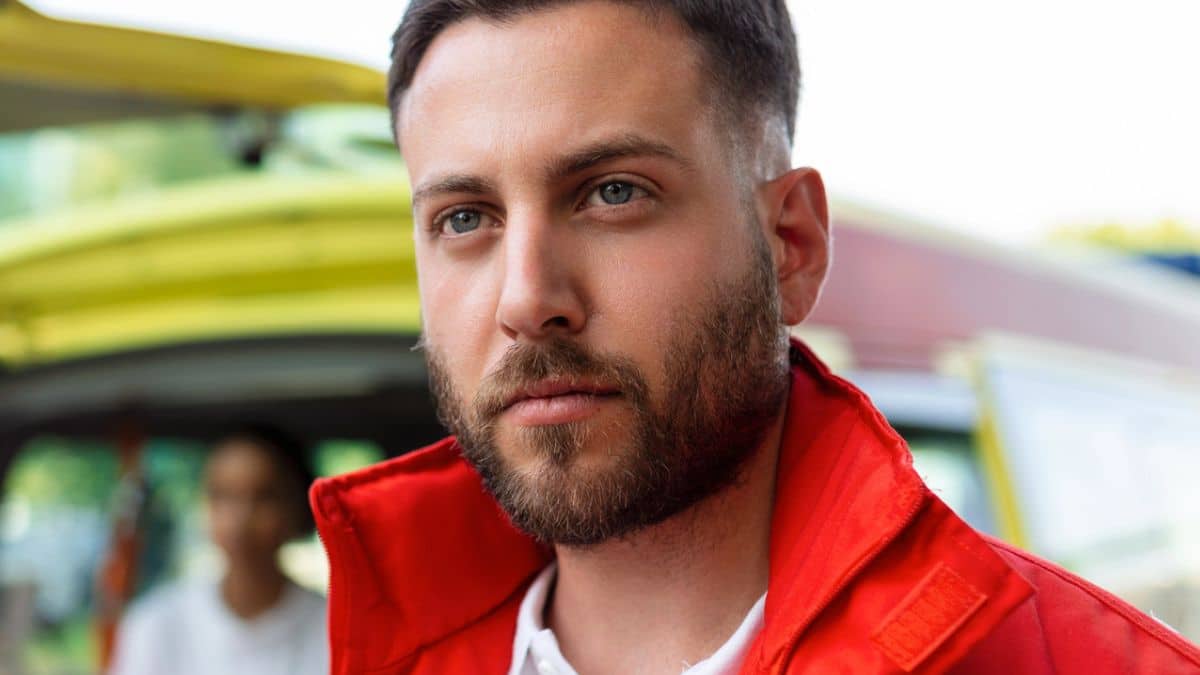 15 Extreme Careers That Should Demand Higher Pay