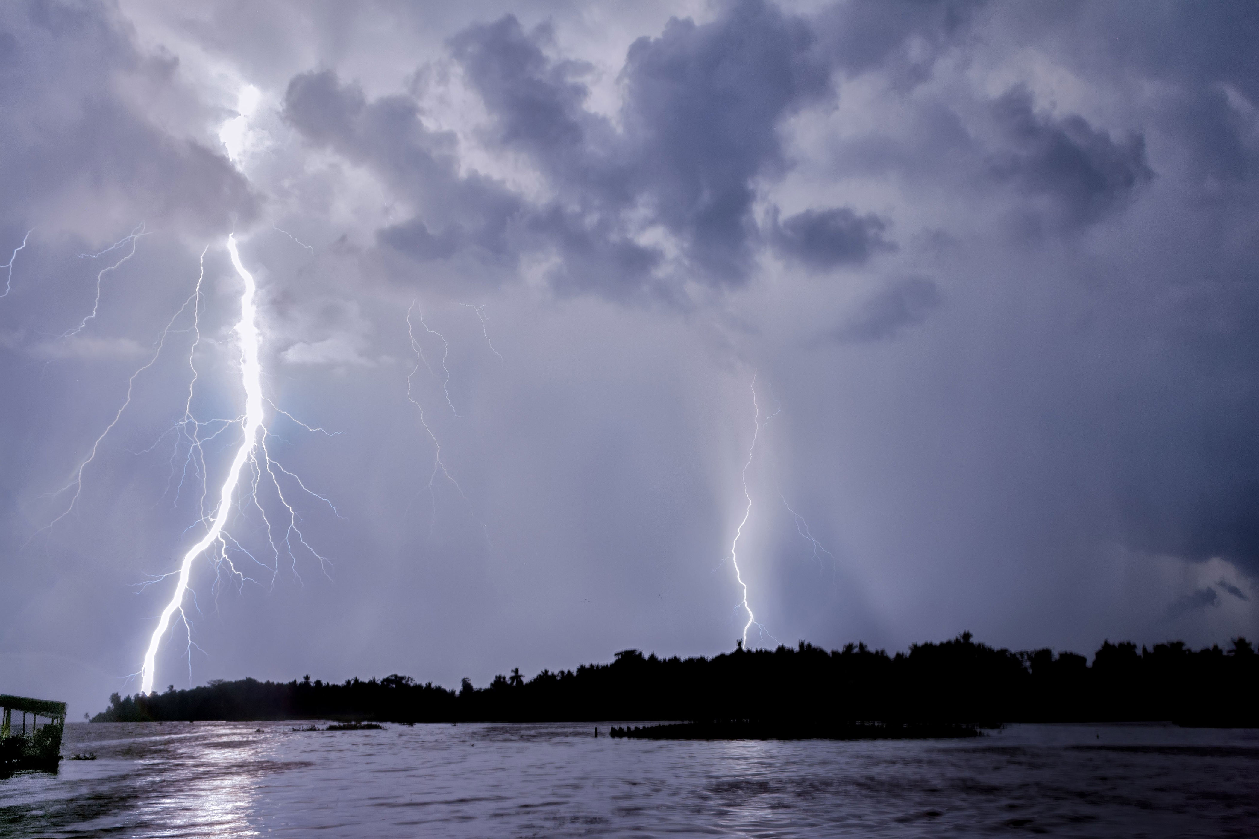 Top 8 Lightning Events That Left Scientists Stunned