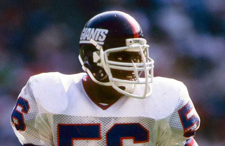 Giants' Lawrence Taylor tells Abdul Carter to 'get another number'