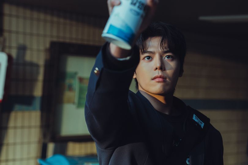 Netflix fans keep watching 'perfectly written' series that's Gossip ...