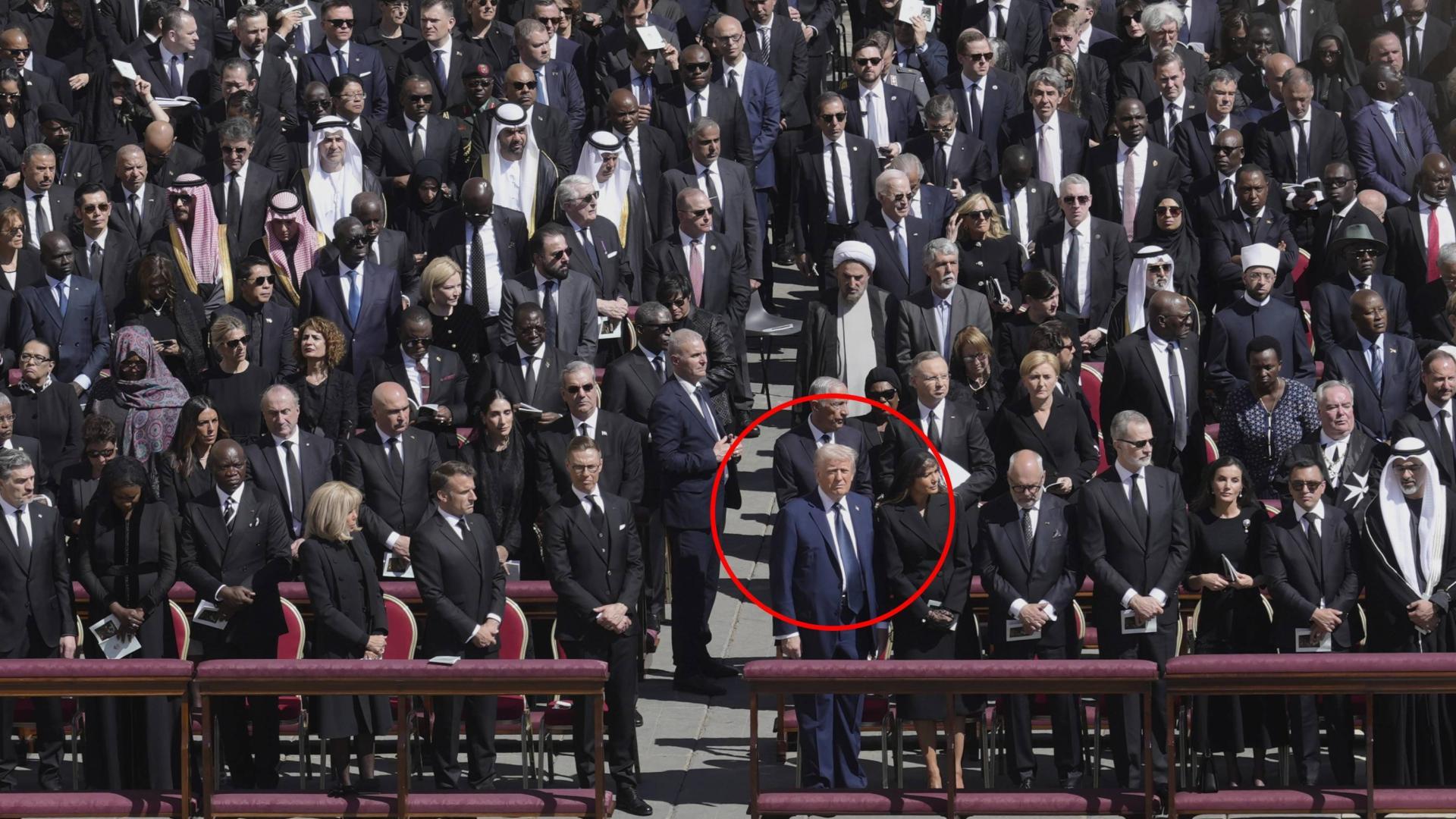 Cambios de protocolo en el funeral del Papa: por qué Trump se sentó en ...