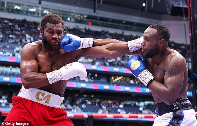 Watch the moment Cheavon Clarke walks out to Arsenal anthem 'North ...