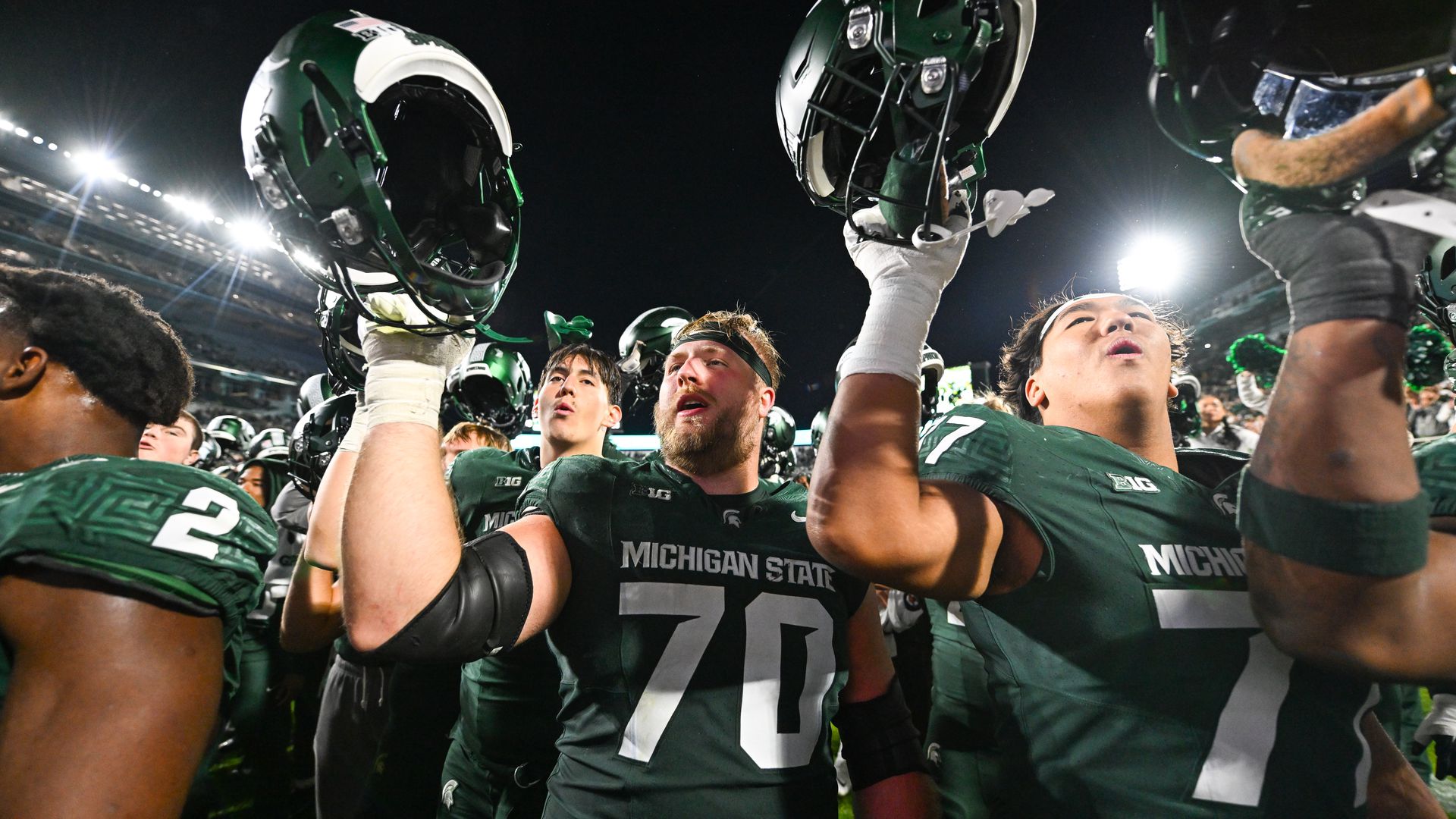 X Reacts to the Chicago Bears Selection of OG Luke Newman at Pick 195