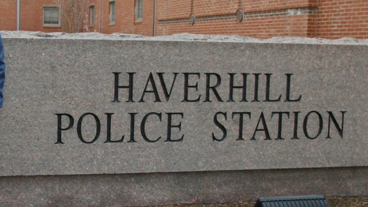 Haverhill Police Department mourning officer's death