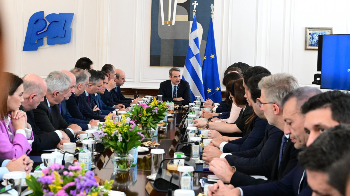 Συνεδριάζει αύριο στις 11:00 το υπουργικό συμβούλιο - Τα θέματα που θα ...