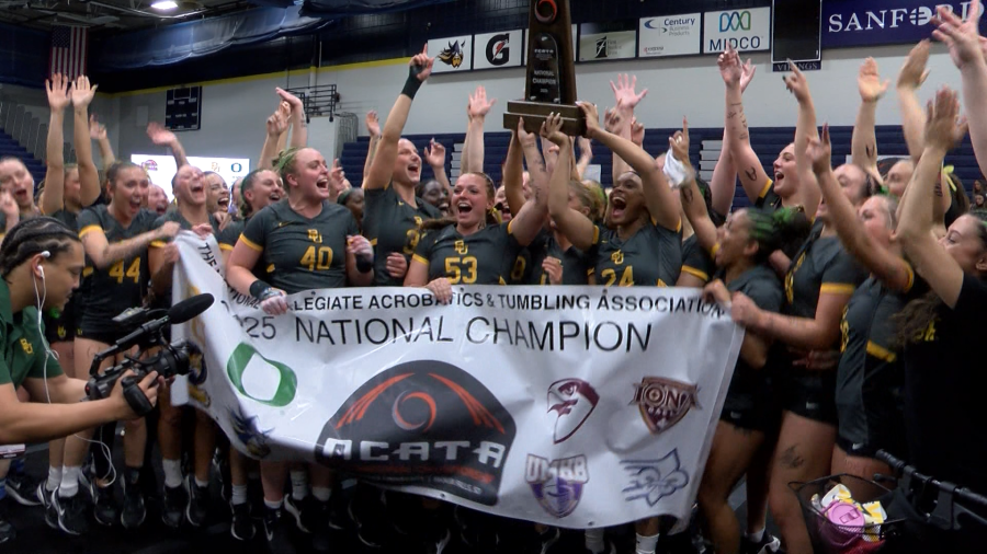 Baylor wins acrobatics & tumbling national title