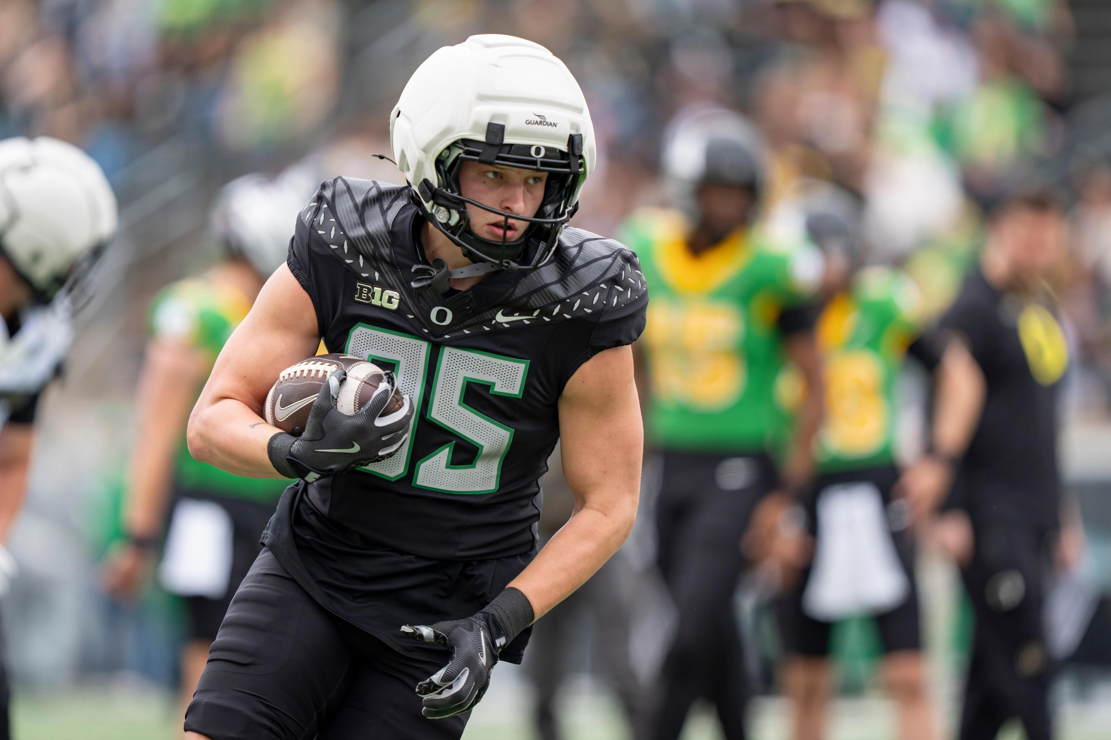 Oregon Ducks transfer TE Kade Caton signs with USF Bulls
