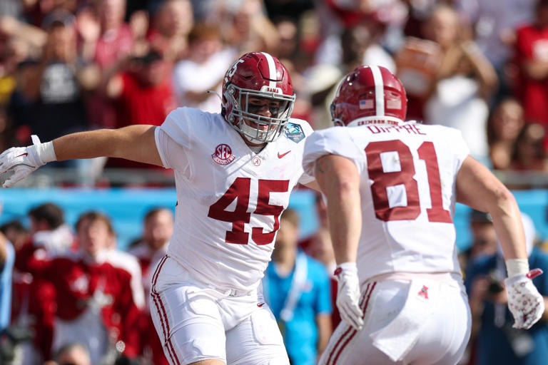 Social media reacts to Alabama tight end Robbie Ouzts' NFL draft selection