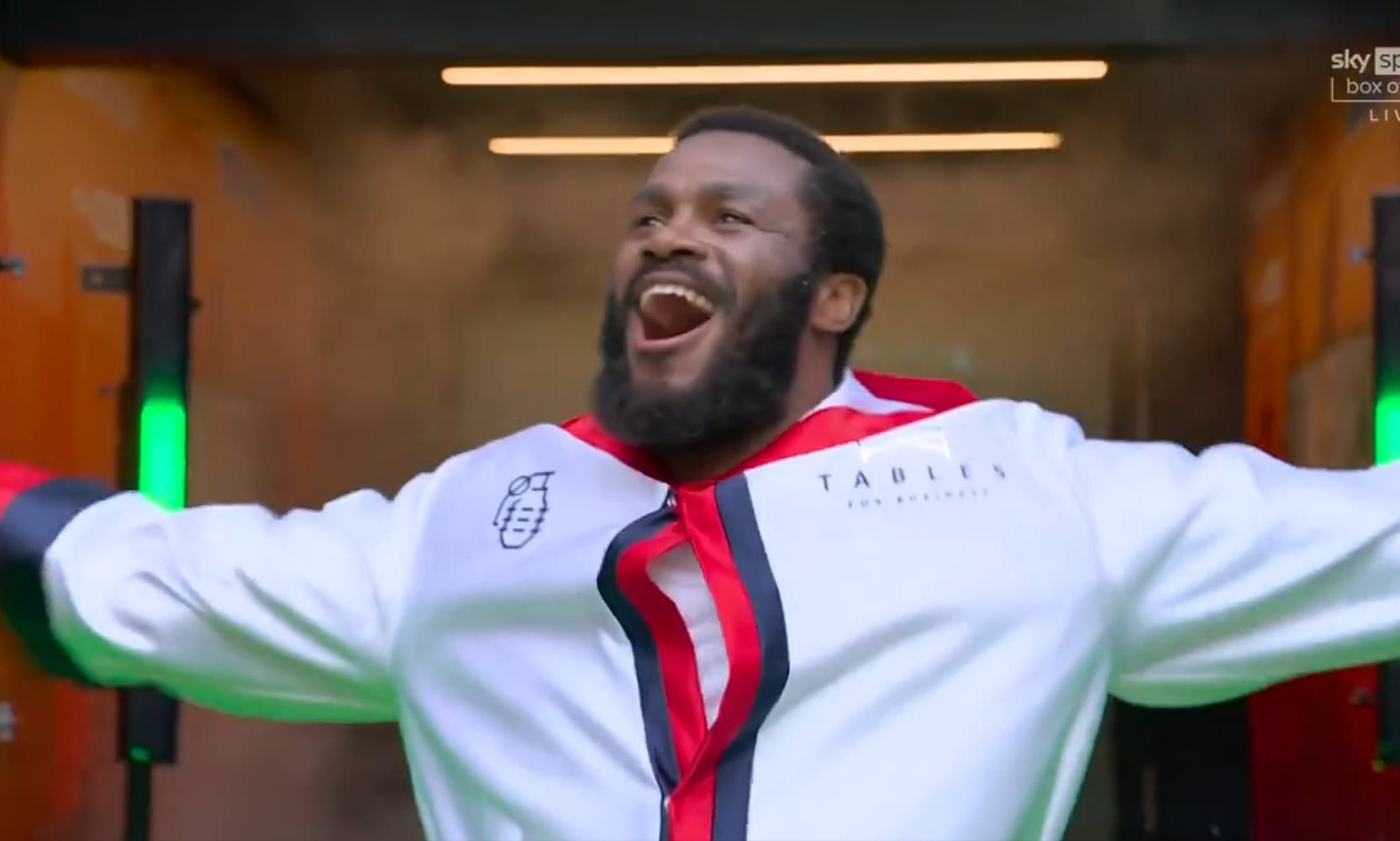 Watch the moment Cheavon Clarke walks out to Arsenal anthem 'North ...