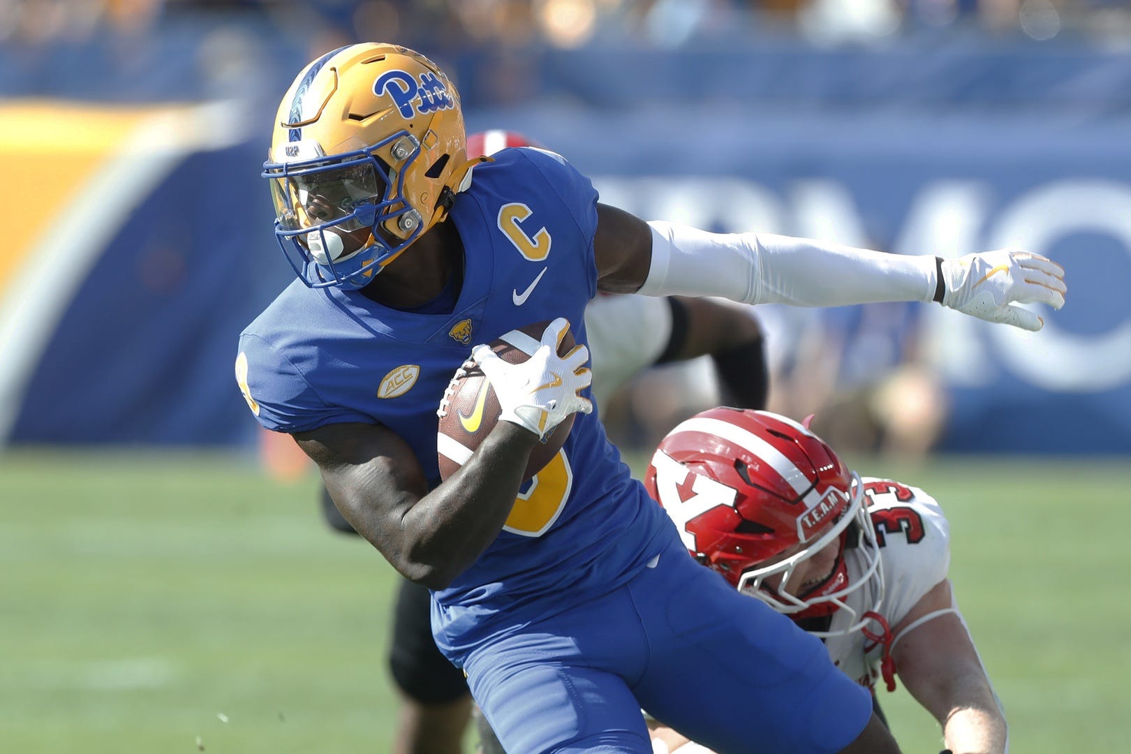 Rams select Pitt receiver Konata Mumpfield
