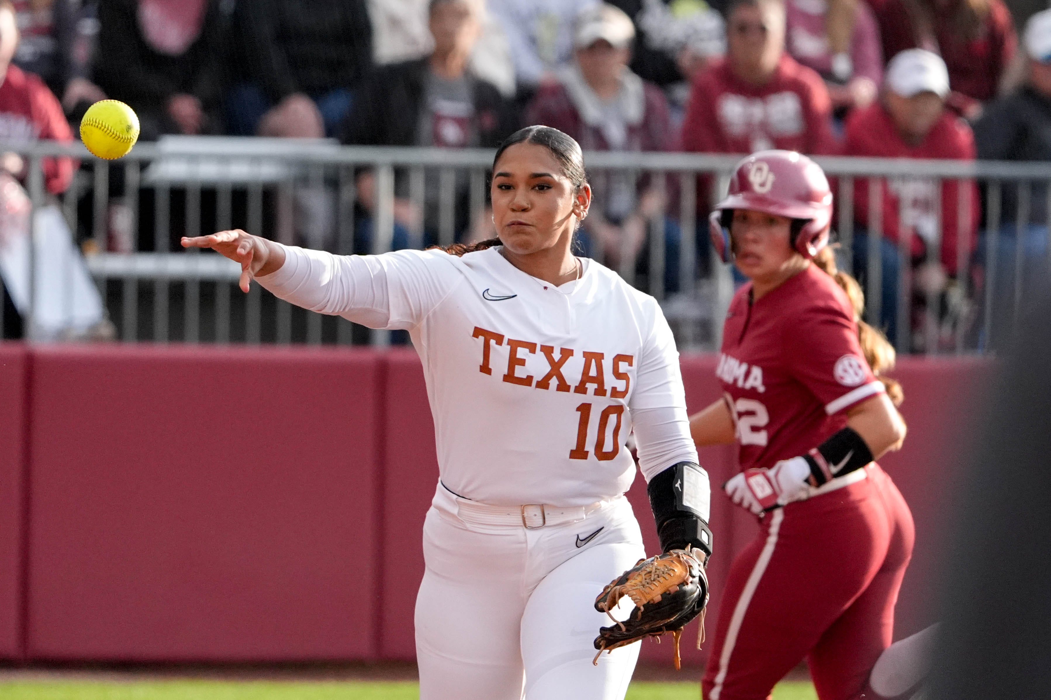 Texas vs Oklahoma game score: Replay, highlights as OU sweeps Longhorns ...