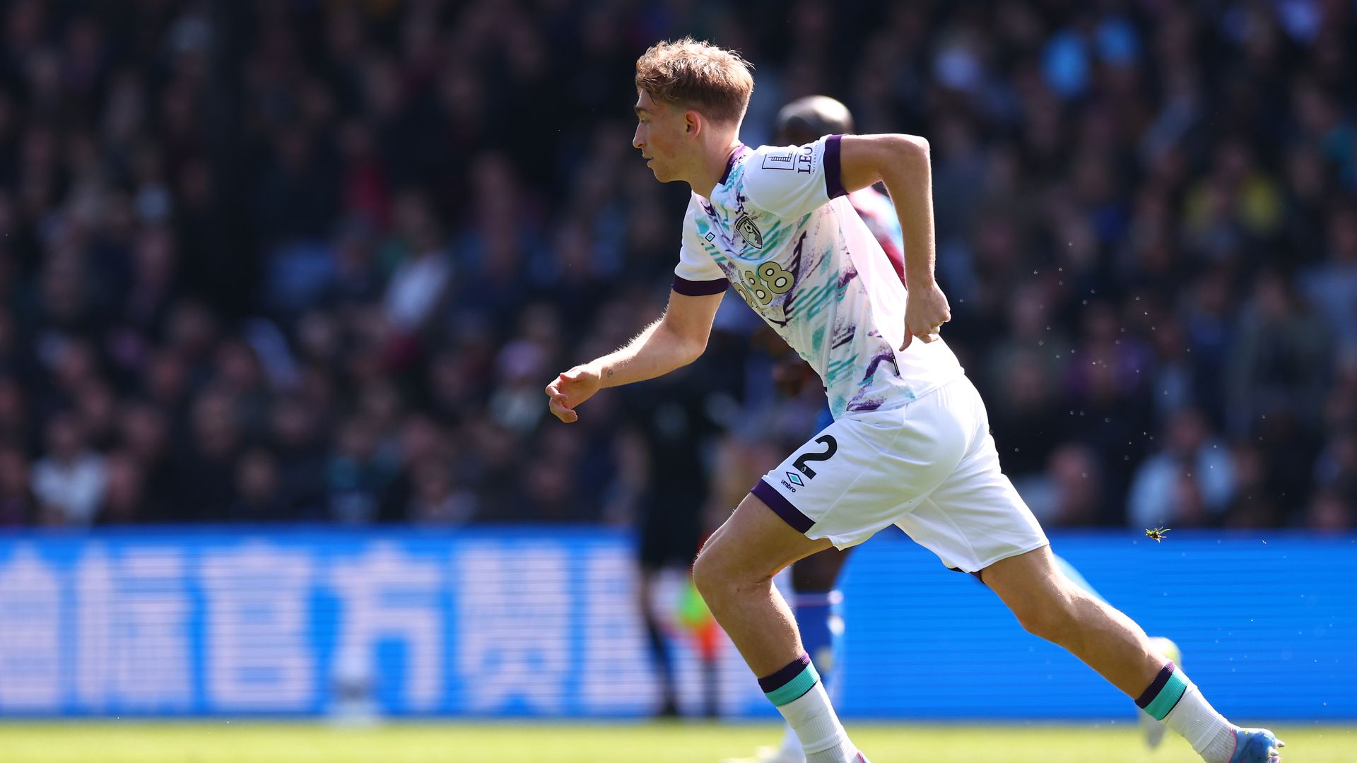 Report: Bayern Munich push for Bournemouth defender Dean Huijsen on hold