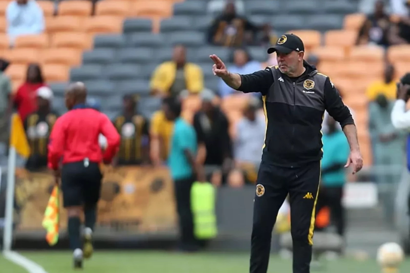 Nasreddine Nabi's frustration grows as Kaizer Chiefs fall to Marumo ...