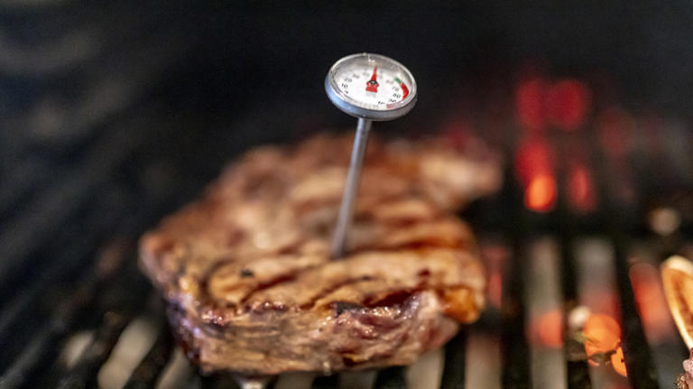 11 Mistakes You Might Be Making With Homemade Beef Jerky, According To ...