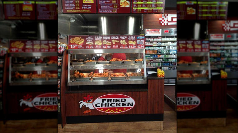 Next Time You're In Louisiana, You Won't Regret Trying This Fried Chicken