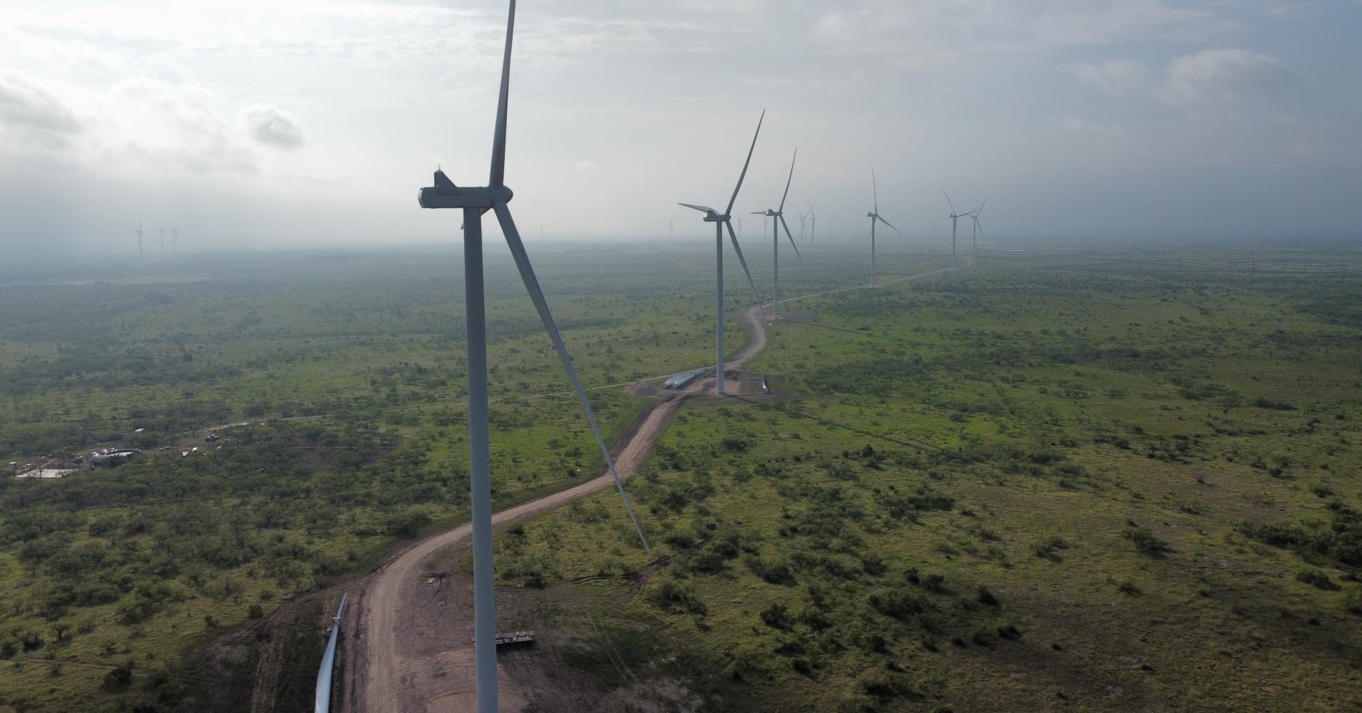 'Repowering' era for America's aging wind energy industry begins, despite Trump's effort to kill it