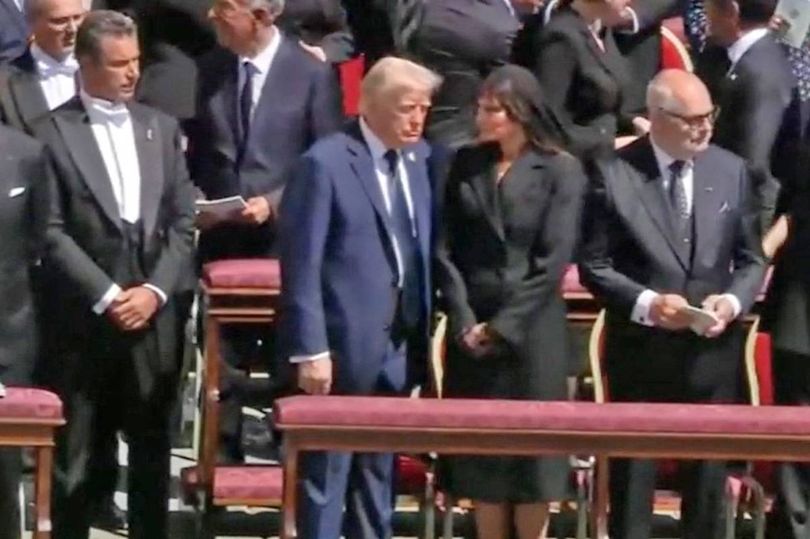 Melania's four-word intervention saves Donald Trump from embarrassing ...