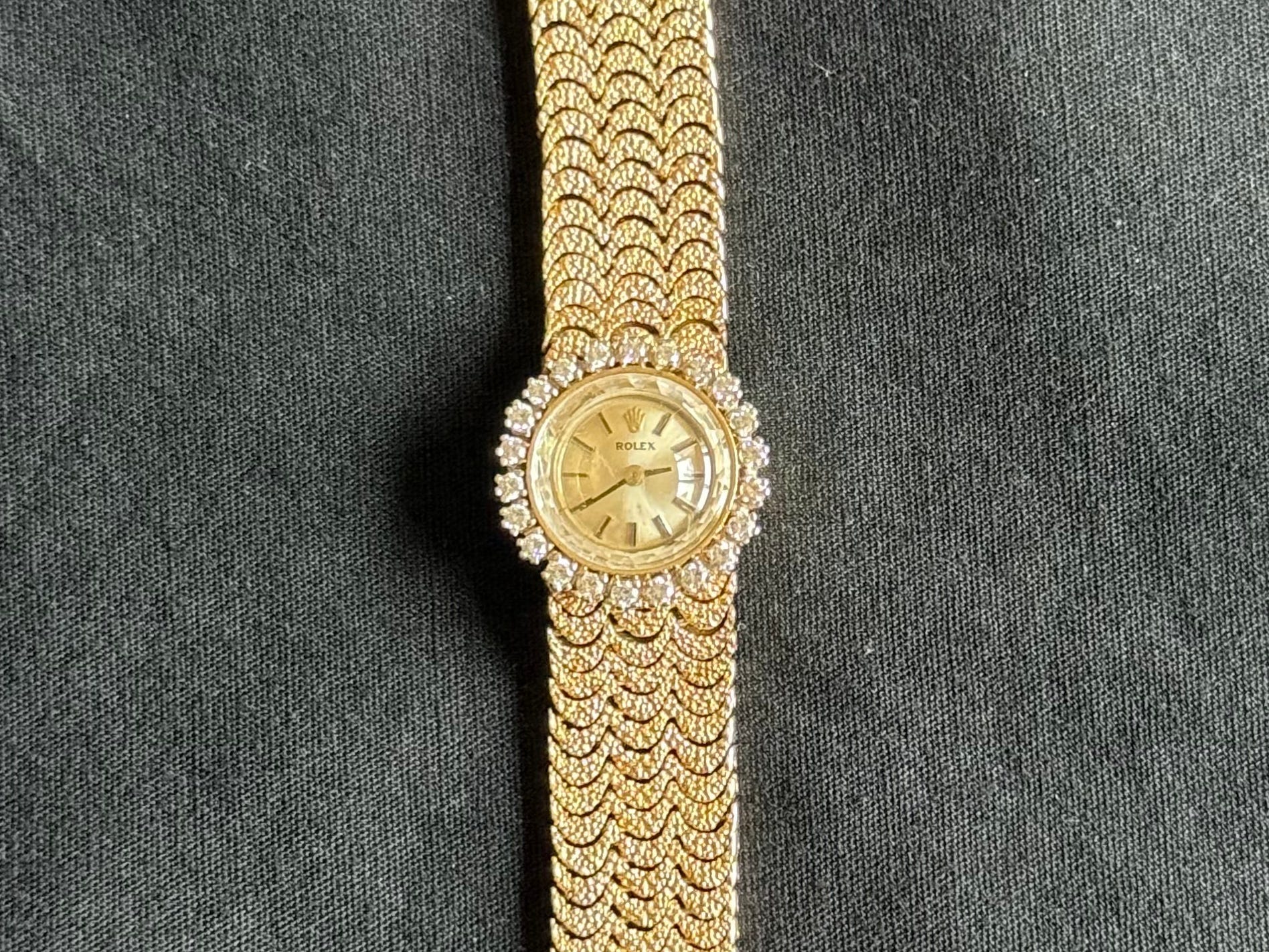 Rolex wouldn't service the vintage watch my mom inherited. Watchmakers ...