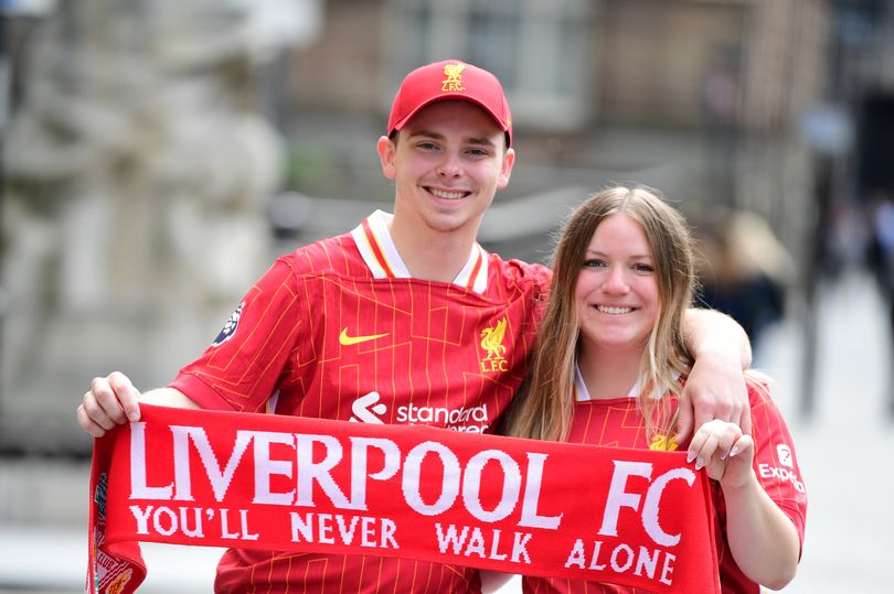 21 amazing pictures of Liverpool supporters as the club awaits its 20th ...