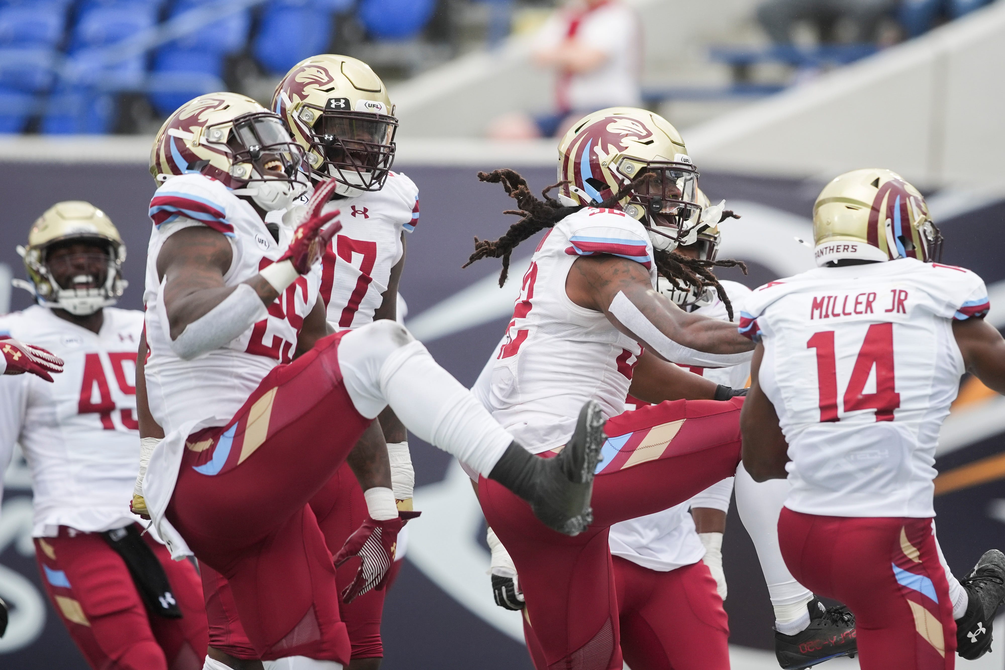 St, Louis Battlehawks rally with trick play to beat Michigan Panthers
