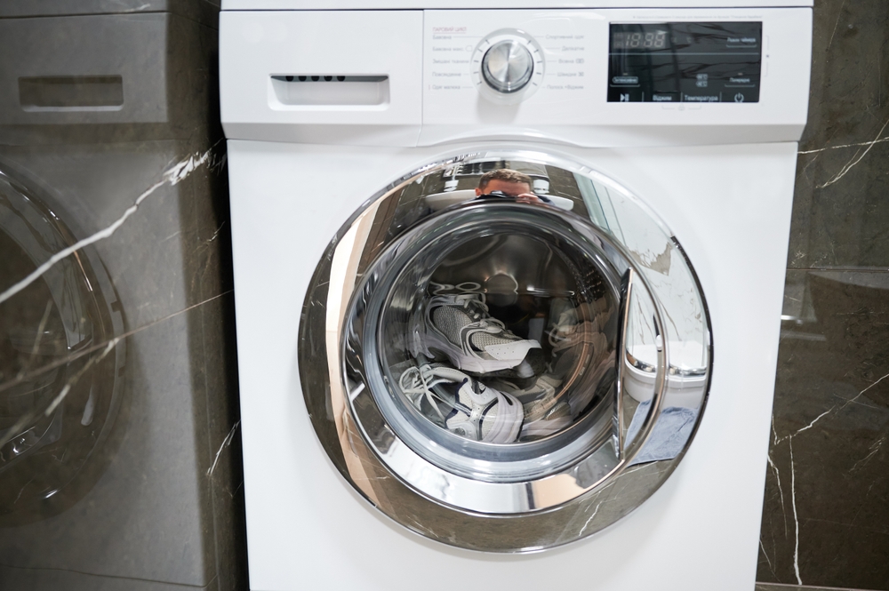Derfor skal du ikke la døren til vaskemaskinen stå åpen
