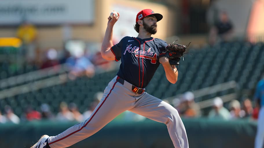 Braves Bring Back World Series Champion Pitcher 1 Month After Trading Him