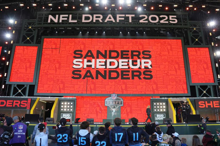 La pesadilla de Shedeur Sanders en el draft termina al ser seleccionado ...