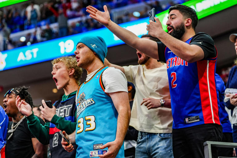 Detroit Pistons furious with 'blatant' missed foul call that cost them ...