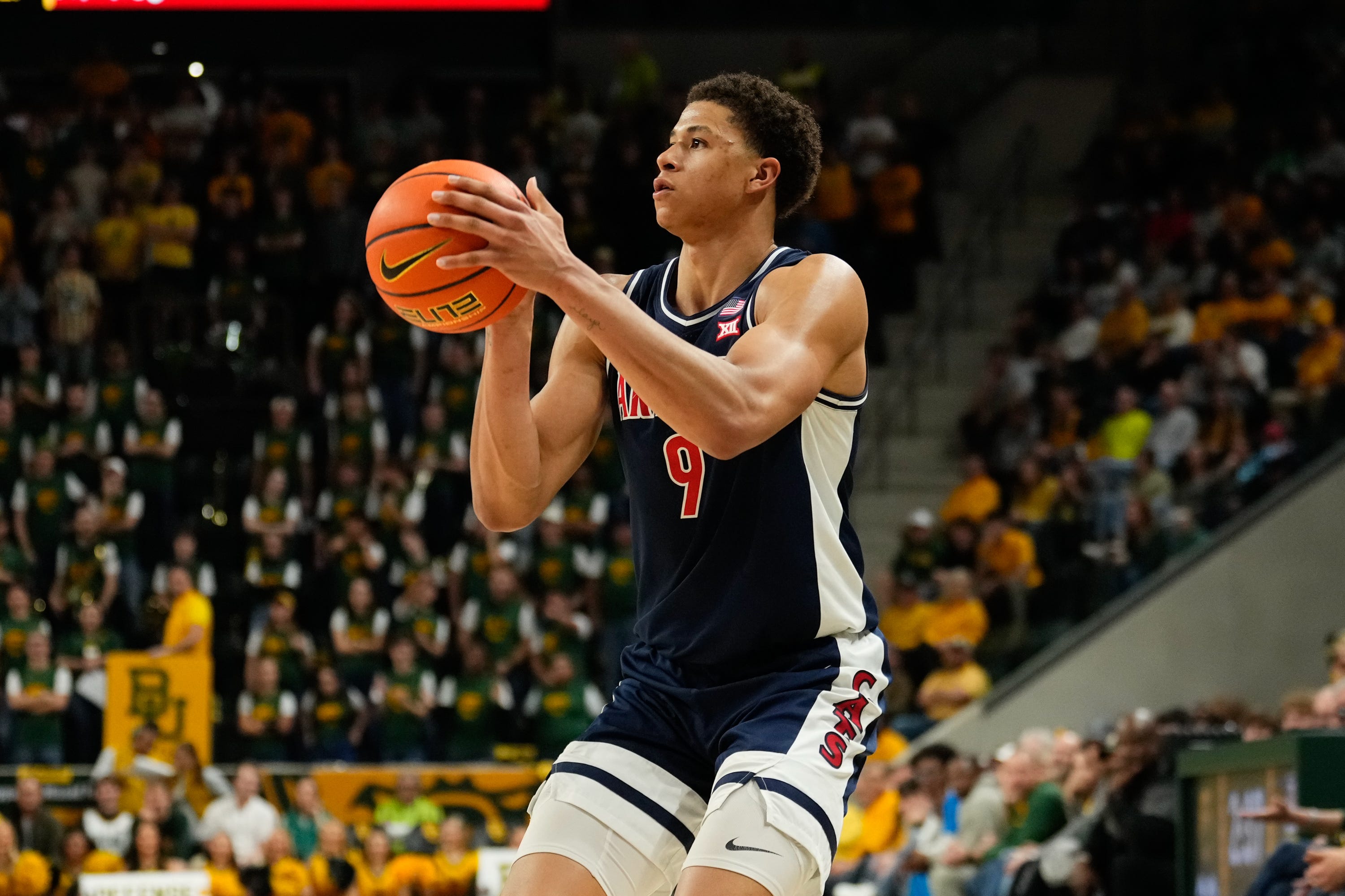 Arizona freshman Carter Bryant declares for 2025 NBA draft ahead of ...