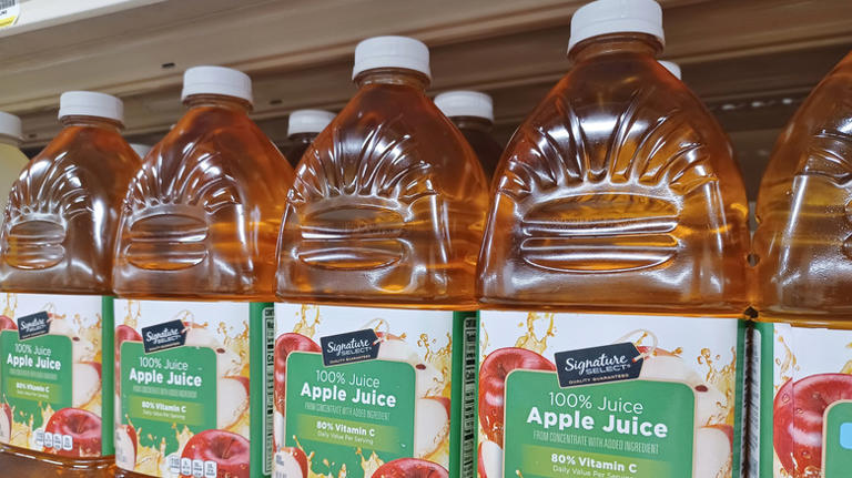 The Apple Juice Brand You Should Keep Out Of Your Grocery Cart