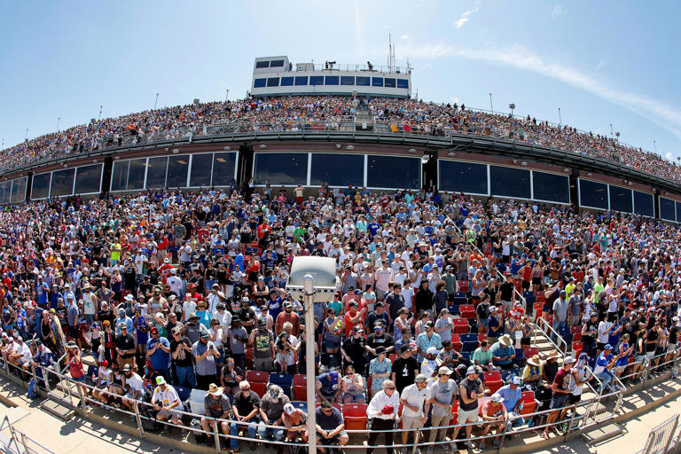 Chase Briscoe wins NASCAR's YellaWood 500 at Talladega Superspeedway ...