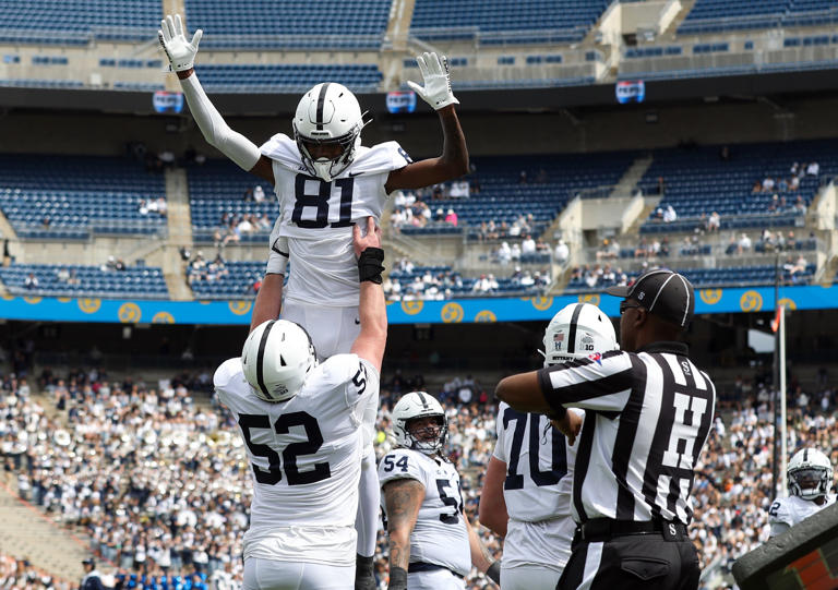 Previewing the 2025 season for Penn State OL Dominic Rulli with his ...