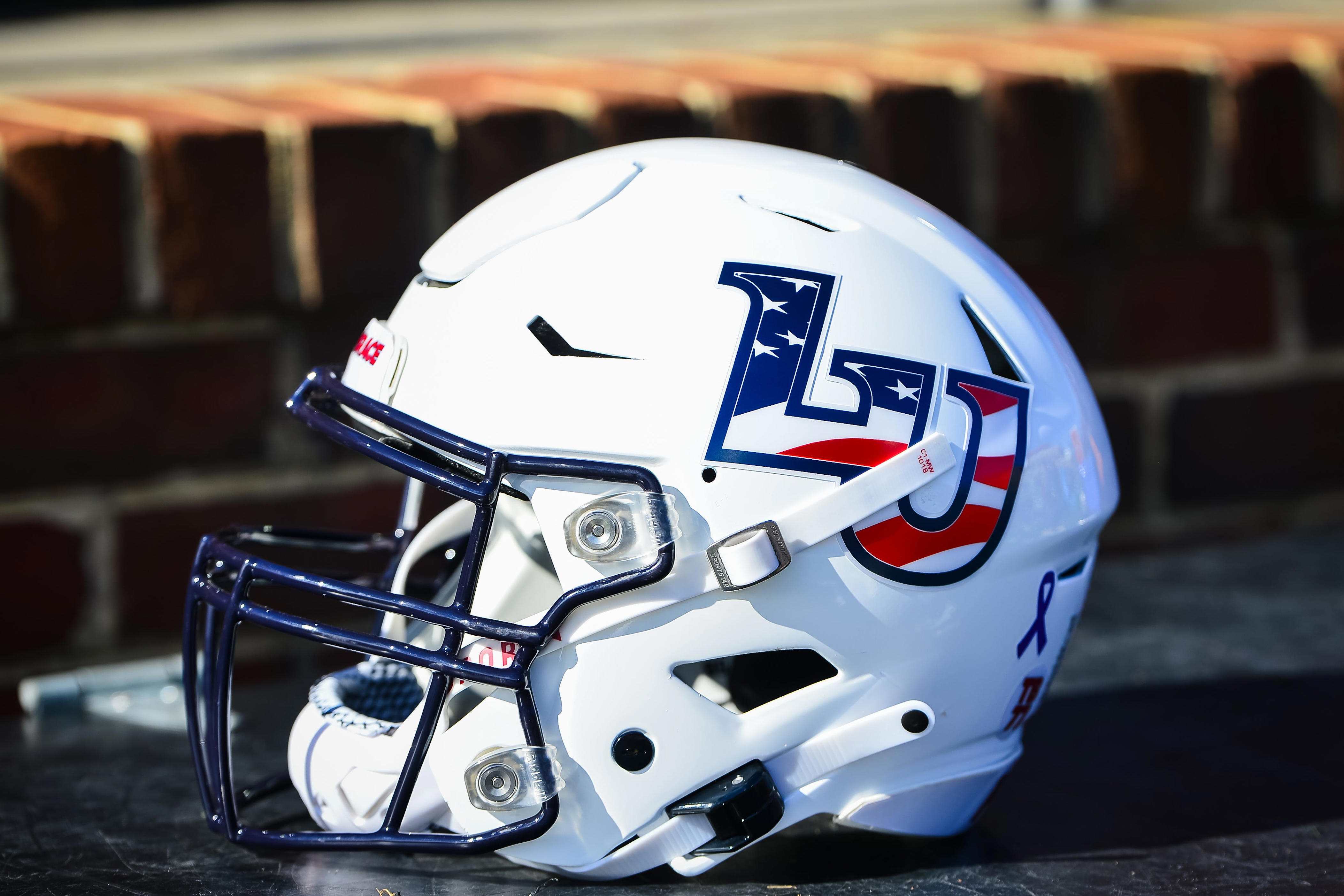 Former FSU defensive end commits to his next school