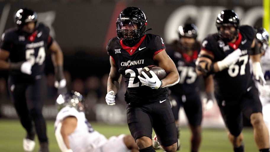 The 49ers Sign Cincinnati Running Back Corey Kiner as a UDFA