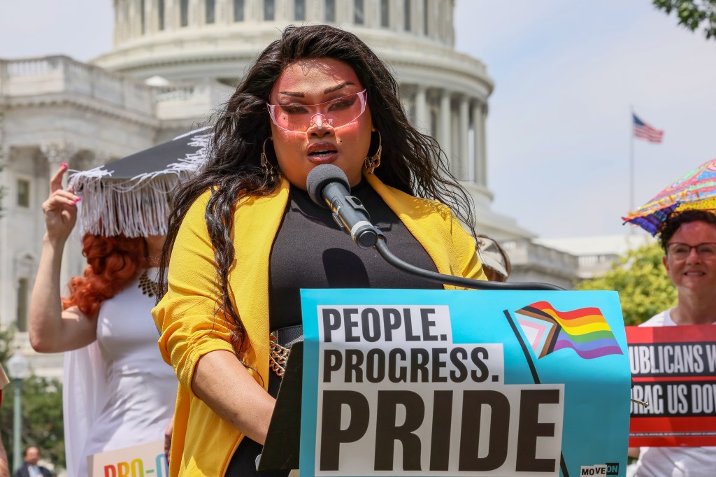 Jiggly Caliente, ‘RuPaul's Drag Race' Contestant and ‘Pose' Star, Dies ...